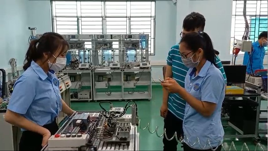 LILAMA 2 multiplies online trainings on Industry 4.0! - TVET