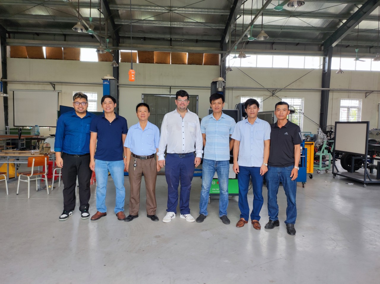 Technical training on using equipment effectively in teaching ...