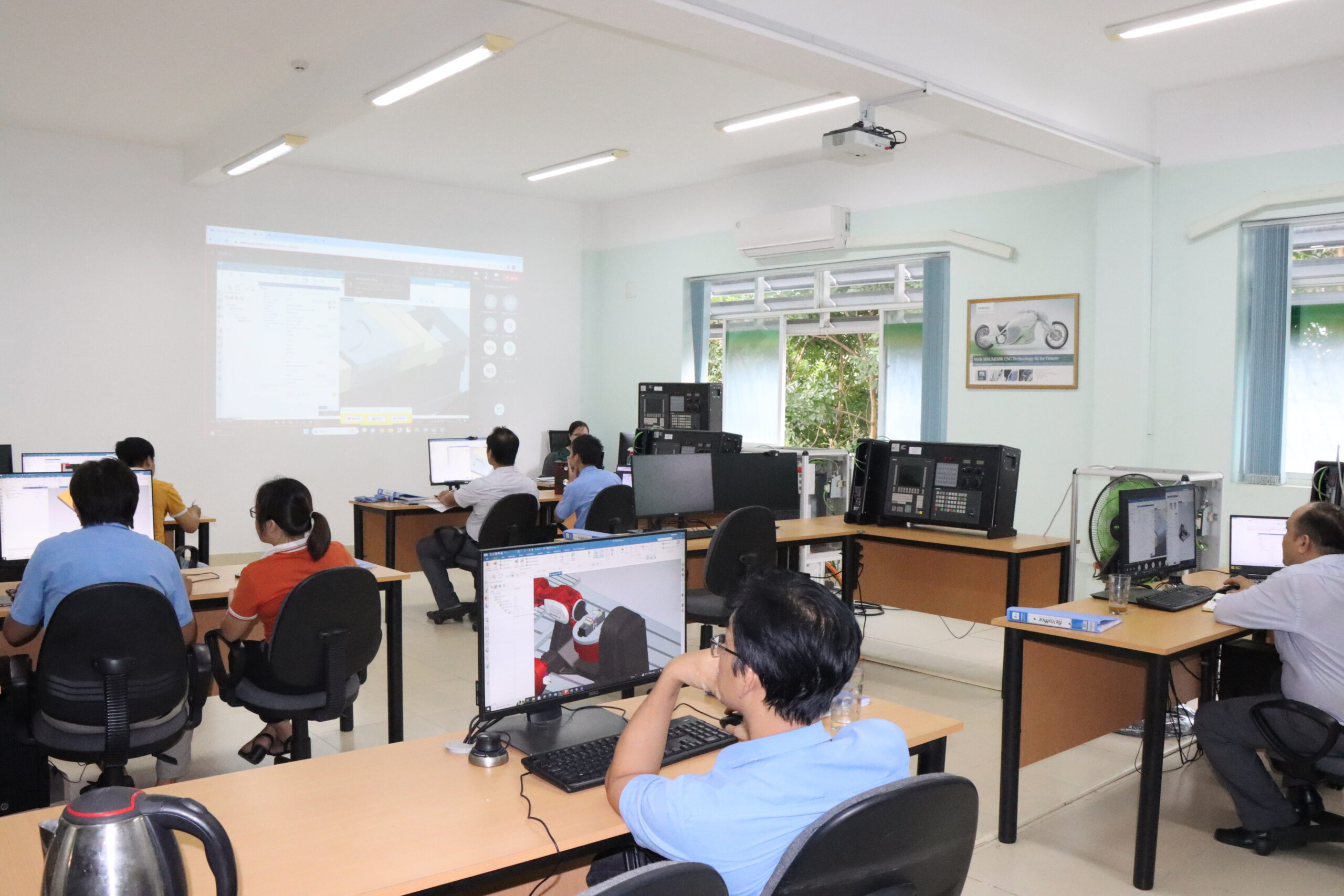 LILAMA 2 is ready to pioneer training in Digital Twin, Robot Technology ...