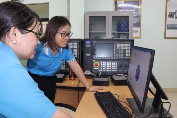 LILAMA 2 is ready to pioneer training in Digital Twin, Robot Technology ...